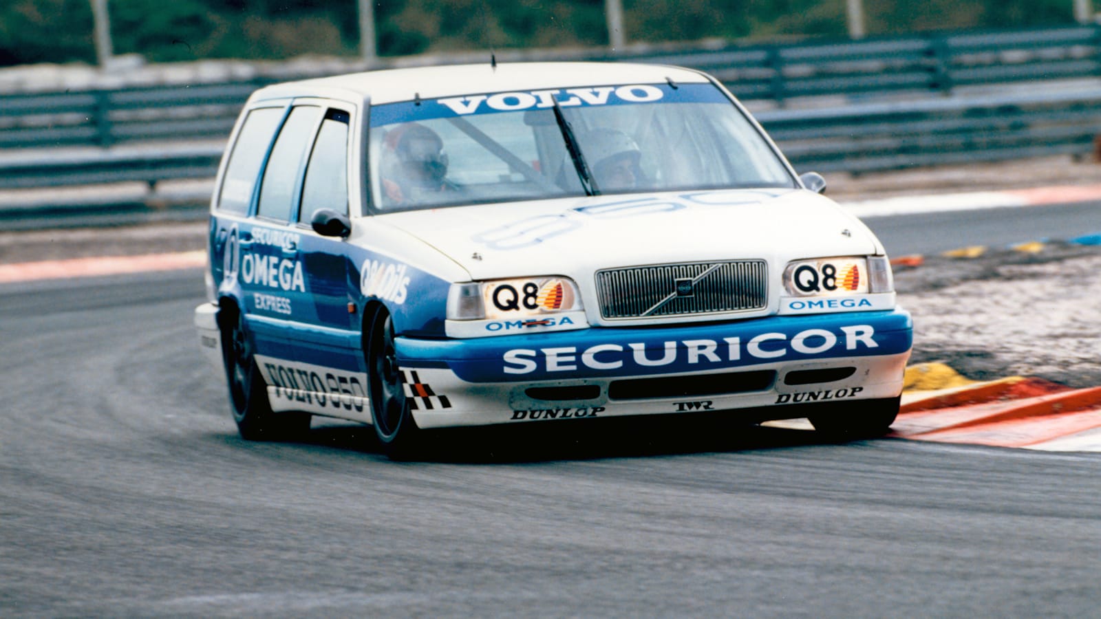 Volvo 850 – History (1991–1997)