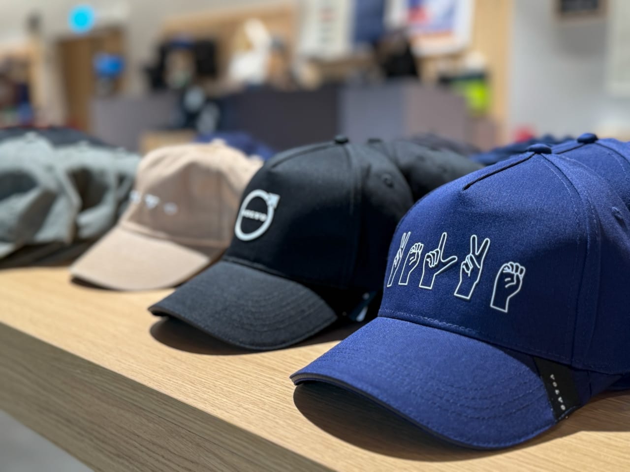 Shop exclusive Volvo products | World of Volvo